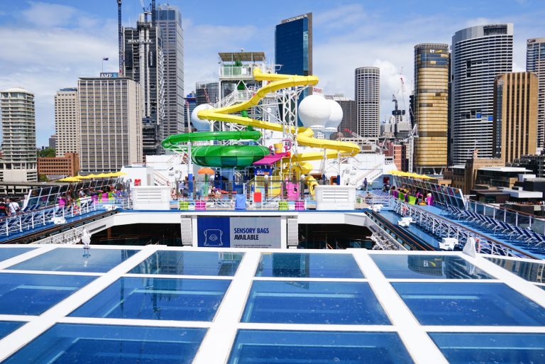 Carnival Splendor in photos - Sarah Sees The World